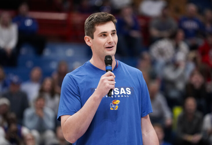 Photo Gallery: Jayhawks hold strong to beat Arizona on Senior Night ...